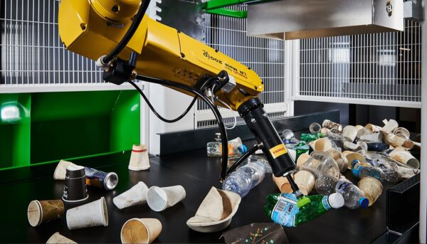 Fanuc et Recycleye s’allient pour proposer un nouveau robot de tri ...