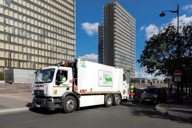 Déchets : collecte électrique pour Sepur à Paris 13 - Recyclage ...